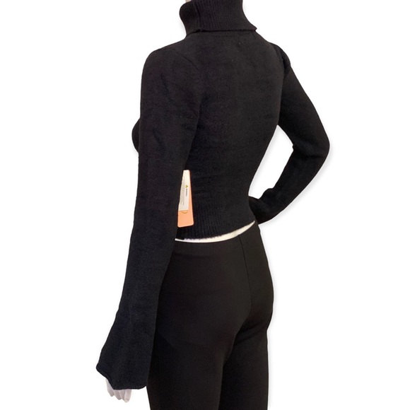 Anwnd | Tops | Fuzzy Turtle Neck Crop Top | Poshmark